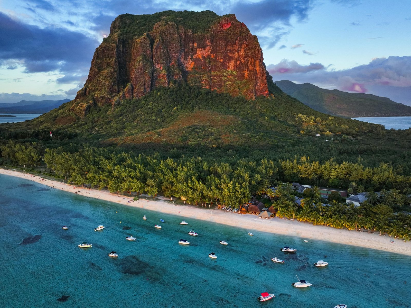 La Isla Mauricio: Un Paraíso Tropical - Guíate Turista